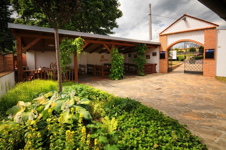 Hotel***Restaurant "NA STATKU"